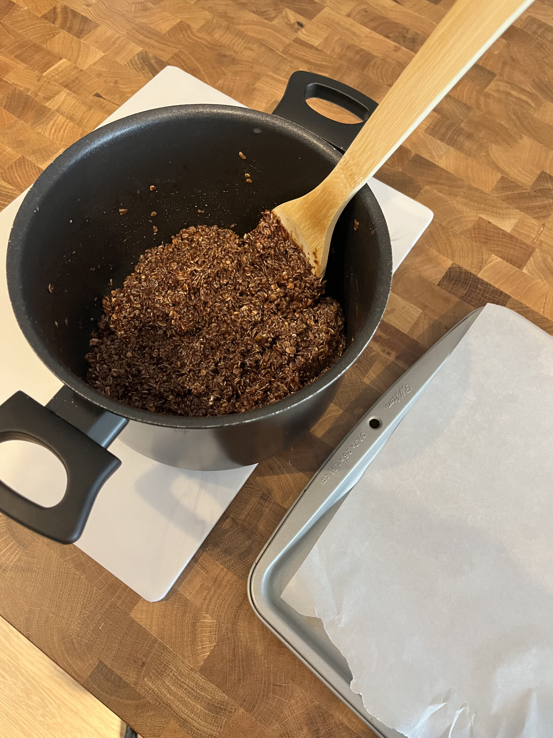 Low FODMAP Chocolate Haystack Cookies (No Bake) - Ignite Nutrition